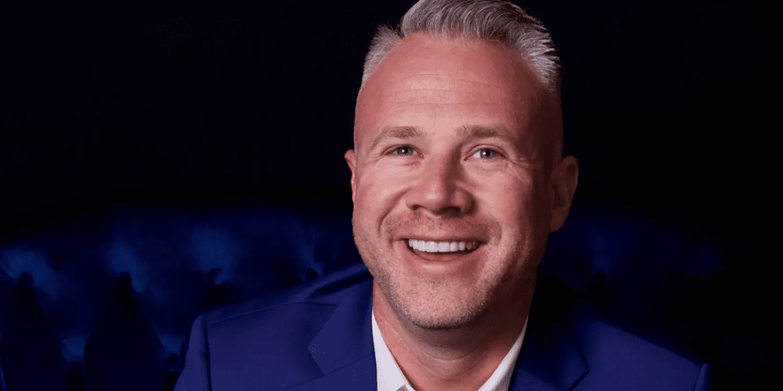 Valiant CEO | Entrepreneur Interviews, Business & Startups Guide