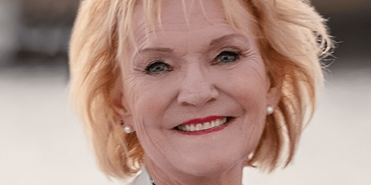 Navigating Workplace Challenges with Debra Dupree, the Mindset Doc and ...