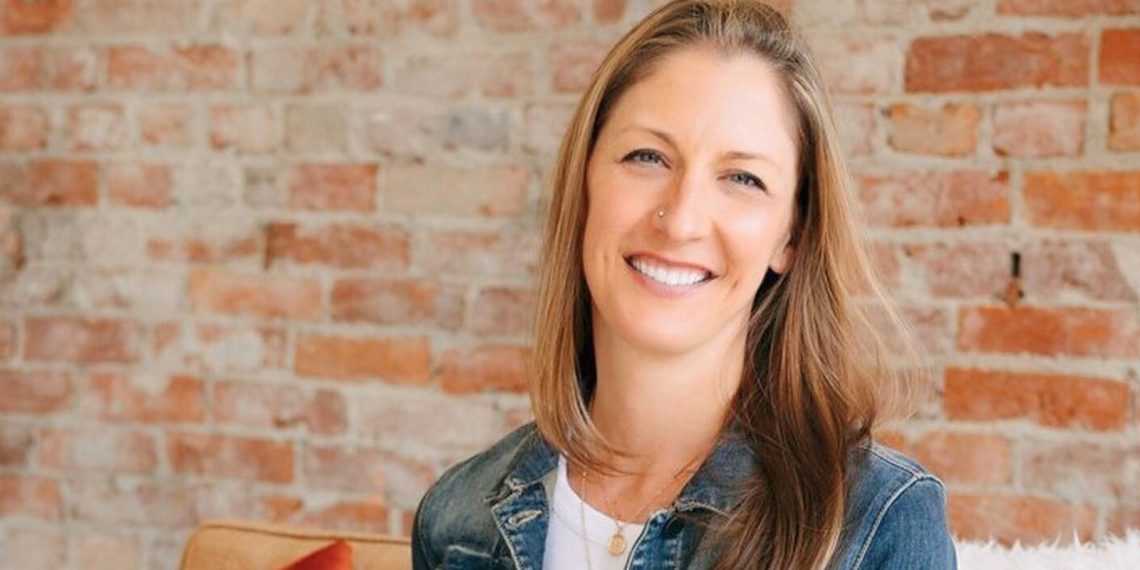 Breaking the Mold: Lacey Hunter's Inspirational Path from Corporate ...