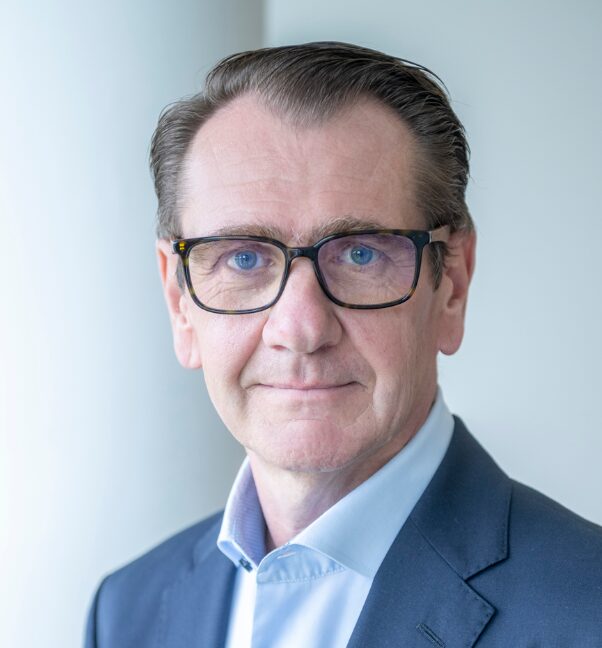 Thomas Hendle: Bridging the Gap Between Cash and Digital Payments at ...