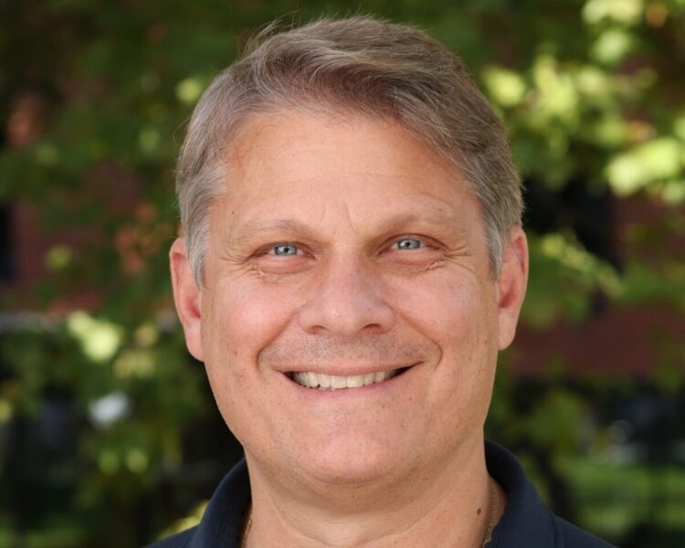 Frontline Business Insights: Charles Lelon of Kamylon - ValiantCEO